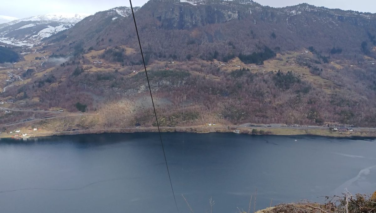 Nexans - Long Crossing Conductors